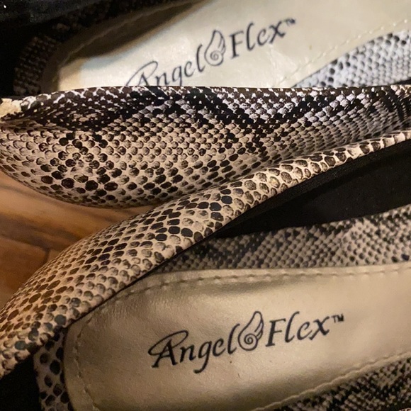 Angel Flex | Shoes | Angel Flex Snakeskin Print Heels | Poshmark
